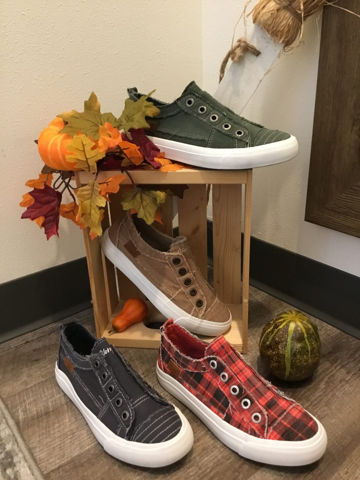 Purple Poppy Johnston - Clothing & Gift Store in Johnston, IA